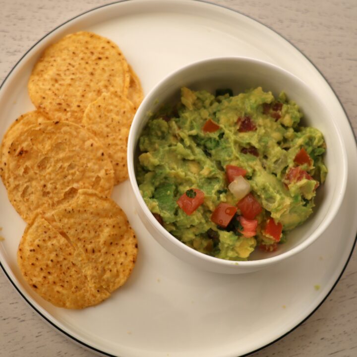 Easy Guacamole - Flourish Without Flour